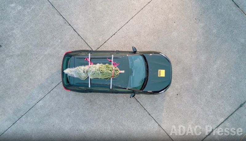 Beim Weihnachtsbaum-Transport drohen Gefahren
