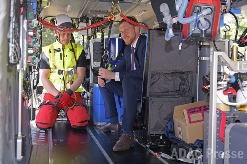 Bisher mehr als 2200 Rettungseinsätze aus der Luft