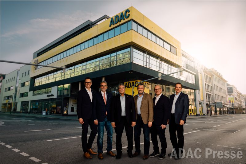 Wunderschone Mitglieder Werben Adac Fotos