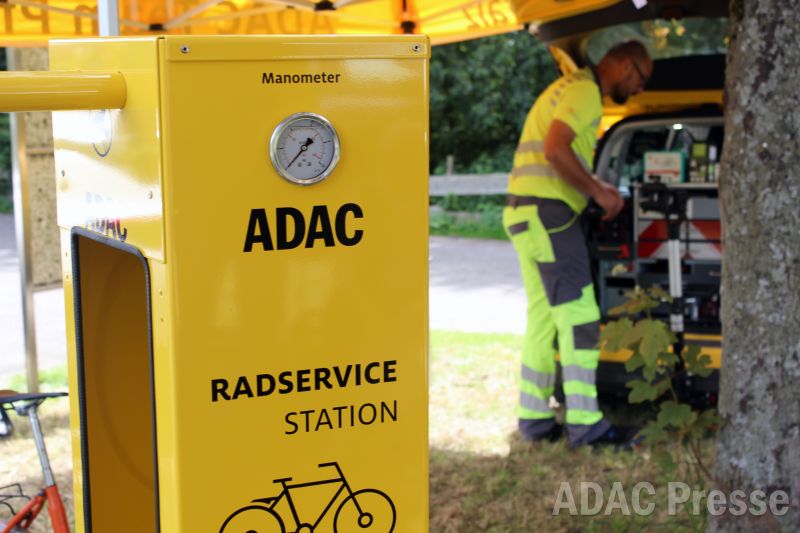 ADAC Radservice-Station in Maikammer eröffnet