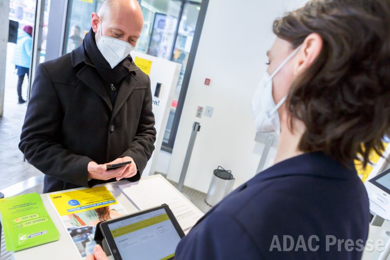 ADAC bietet jetzt Zulassungsservice in München an