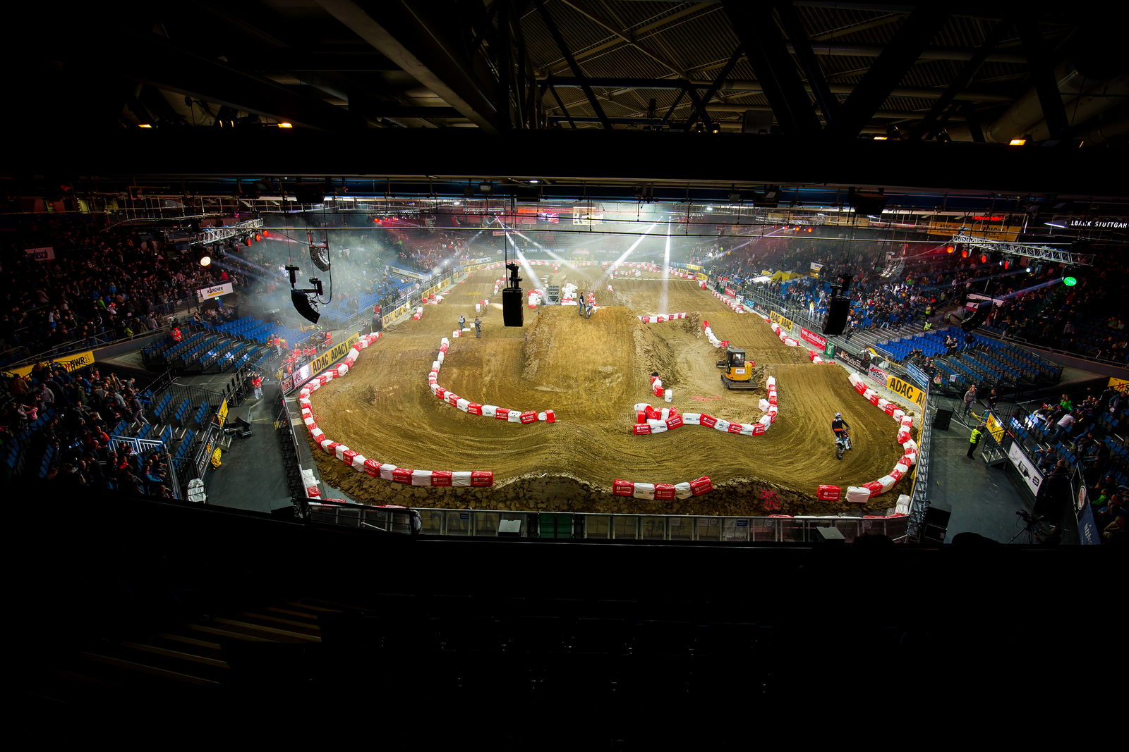 ADAC Supercross Stuttgart: „Die Maschinen sind heute so schnell, die ...